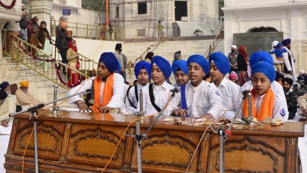 In pics: Guru Gobind Singh’s 350th birth anniversary celebrated | Hindustan Times