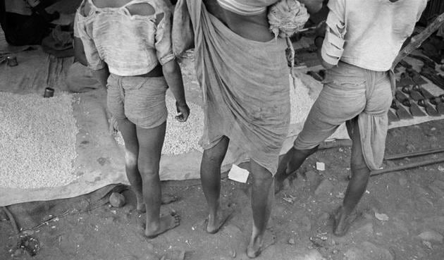 In the blink of an eye: See rare photographs by artist Jyoti Bhatt ...