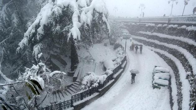 Frozen: Heavy snowfall paints Shimla white | Hindustan Times