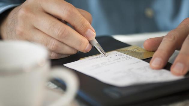 How long will tips and service charges last in a cashless world ...