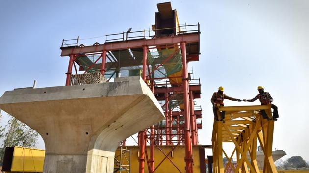 Barapullah elevated corridor delayed by five months | Hindustan Times