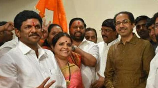 Thane oppn leader leaves NCP for Shiv Sena | Mumbai news