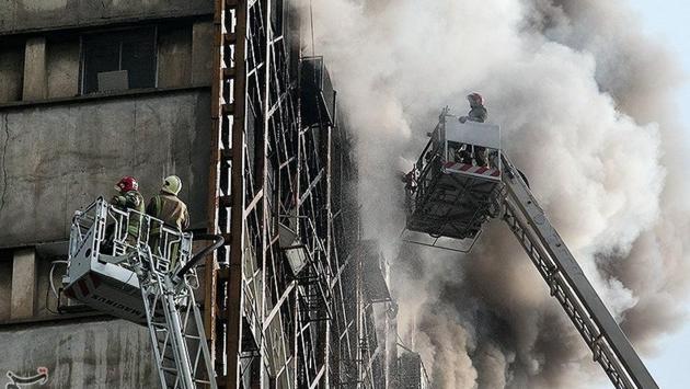 Fire and smoke: Tehran’s oldest building collapses, many injured ...