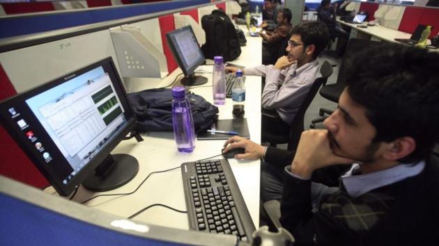 Online labour fast replacing traditional desk jobs: report | Business News