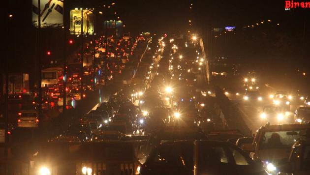 Brace for traffic jams at Bandra | Hindustan Times