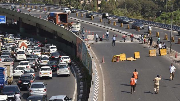 Brace for traffic jams at Bandra | Hindustan Times
