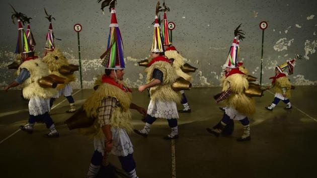 Ancient carnival of Spain to ward off evil spirits, awaken the spring ...