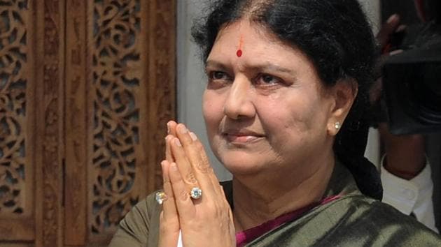 Decks cleared for Sasikala as governor accepts CM’s resignation ...