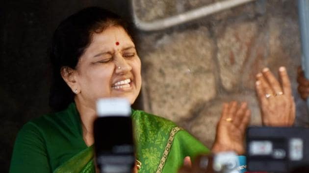 Sasikala SWOT analysis: Can she retain AIADMK, win court cases ...