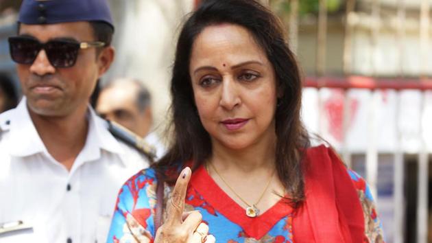 Spotted: Celebrities cast vote in Mumbai civic body elections ...