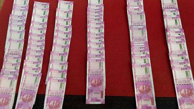 Fake currency worth Rs 4.40L in Rs 2,000 notes seized in Assam | India News