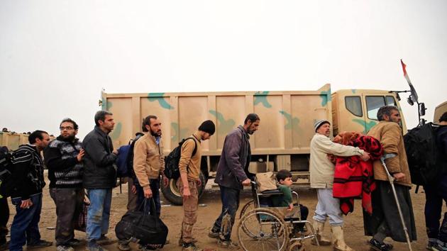 Iraq says more than 180,000 displaced from west Mosul | World News