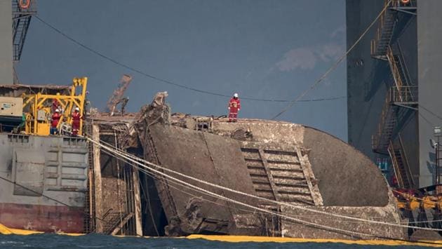 South Korean Sewol Ferry raised from the water after 3 years ...