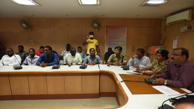 Noida: DM to hold meeting with officials every week for grievance ...