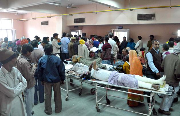 HC asks govt to fill up vacancies in hospitals | Hindustan Times