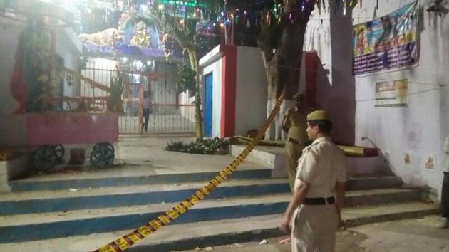 Men use deity’s sword to stab victim 14 times inside south Delhi temple ...