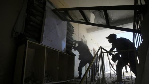 Iraq: Islamic State launches chlorine gas attacks in western Mosul ...