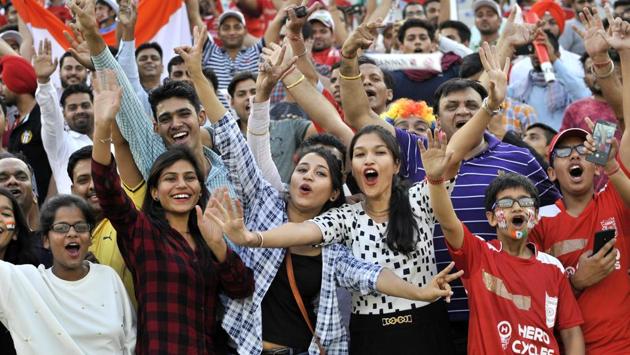 In pics | IPL 2017: Cricket fans at PCA Mohali ground | Hindustan Times