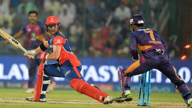 MS Dhoni sets new record in T20 cricket during Delhi Daredevils vs RPS ...