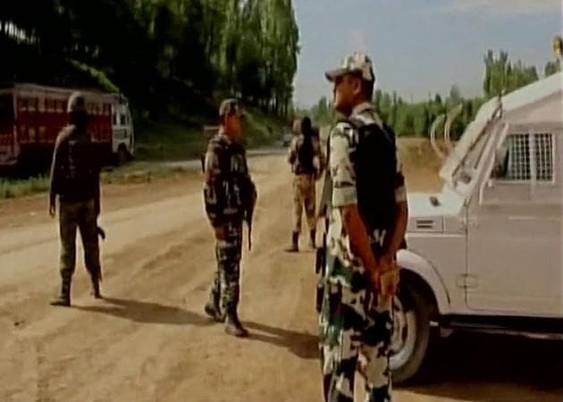 Civilian injured as militants open fire on ITBP vehicles on Srinagar ...