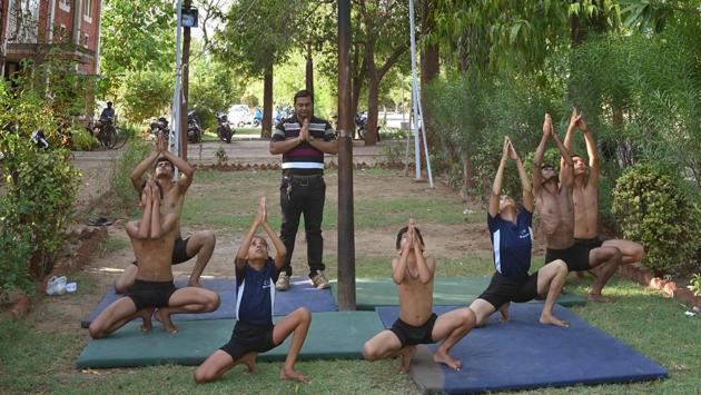 Mallakamb: The art of aerial yoga | Hindustan Times