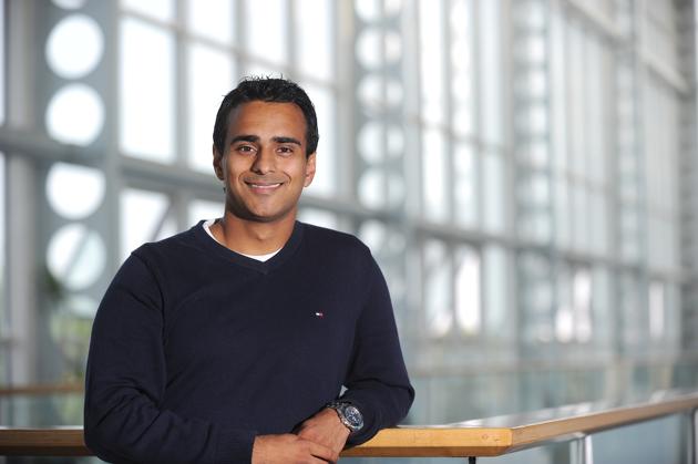 Indian-origin UK graduate wins £2 million software deal | World News ...
