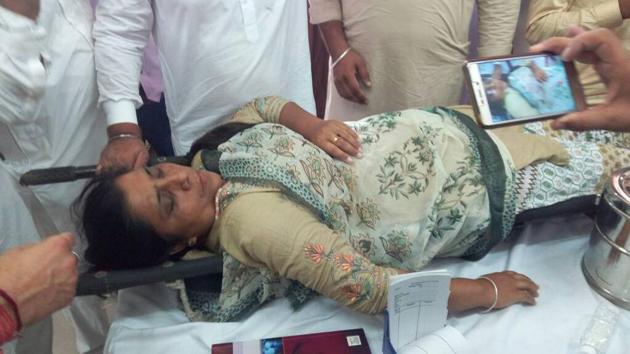 Injured AAP MLAs seek police action against Punjab assembly staff ...