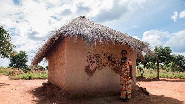 Painted huts: How tourists are flocking this DR Congo village with no ...