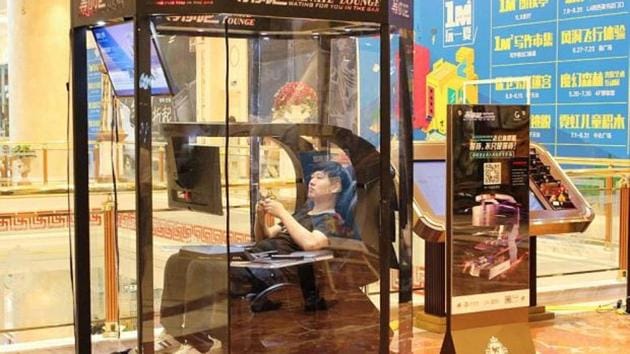China has solution for shopping-weary husbands - souped up man pods | World News