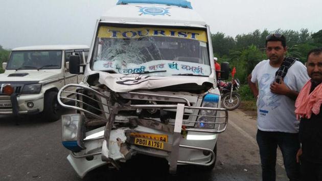 Tragic: 12 pilgrims among 16 dead in Punjab, Haryana road mishaps ...