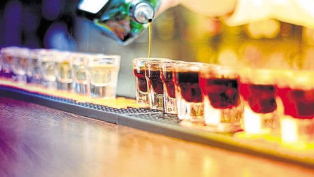 Throwing a party? Here’s the complete guide to a perfect bar and ...