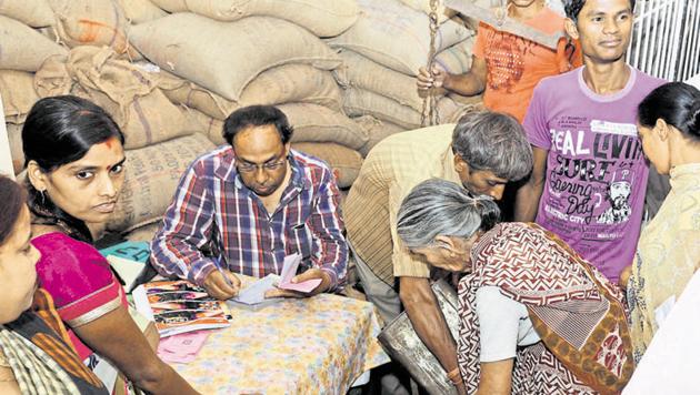 Govt data on bogus ration cards incorrect, show RTI findings | Latest ...