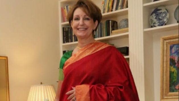 India @ 70: US envoy asked Twitter for #SareeSearch help. See her ...