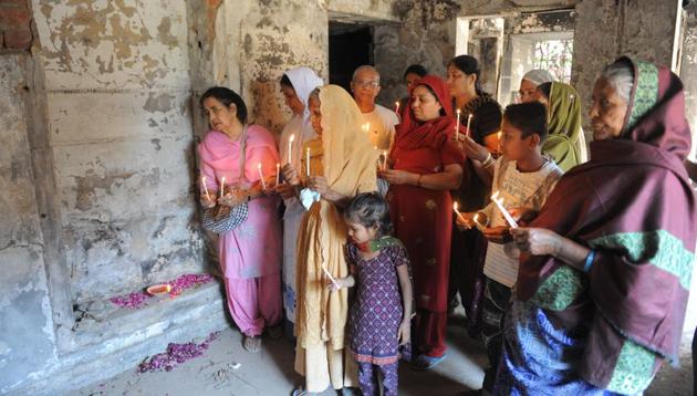 Gujarat riots: Supreme Court asks trial court to decide case in 4 ...