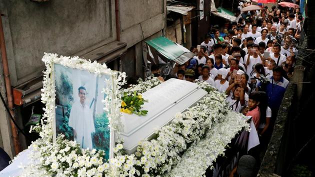 More than a thousand join funeral procession for slain Philippine ...