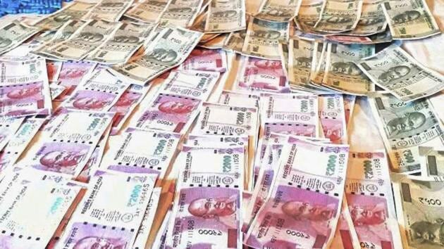 Demonetisation: RBI says 7.62 lakh pieces of fake notes detected in ...