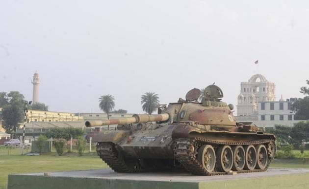 La Martiniere College Lucknow gets Russian origin T55 battle tank ...
