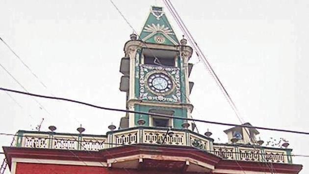Hoshiarpur’s big clock starts ticking after 81 years - Hindustan Times