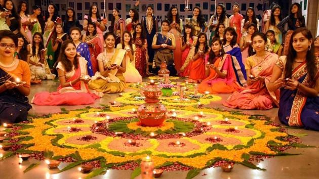 Photos| Diwali 2017: India preps to celebrate the festival of lights ...