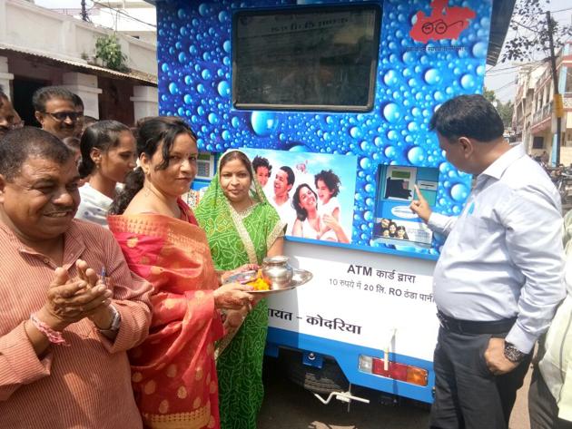 Panchayat launches drinking water through PPP model | Hindustan Times