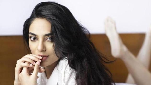 Sobhita Dhulipala Spent Over 20 Hours A Day Shooting In Mumbais Red