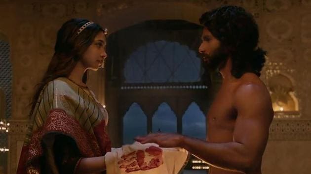 Padmavati’s Ek Dil Ek Jaan: Shahid Kapoor, Deepika Padukone song’s 5 ... Padmavati’s Ek Dil Ek Jaan: Shahid Kapoor, Deepika Padukone song’s 5 ...