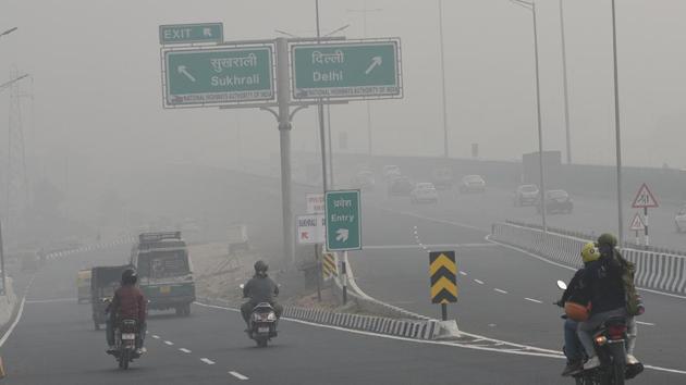 Gurgaon schools to remain closed on Monday due to air pollution, smog ...