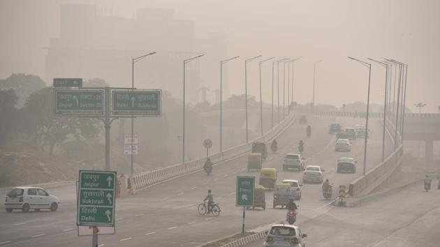 Gurgaon schools to reopen today, air quality still ‘severe’ | Hindustan ...