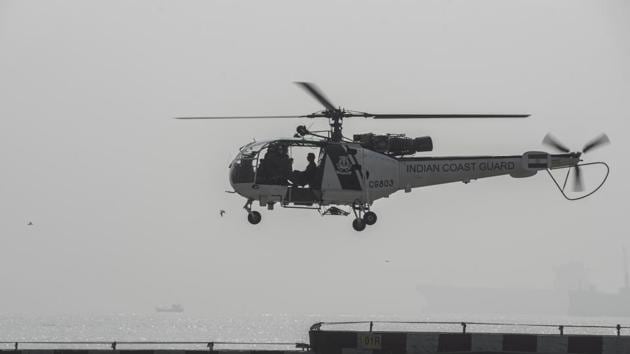 Photos: Air display by Indian Navy for differently abled children in ...