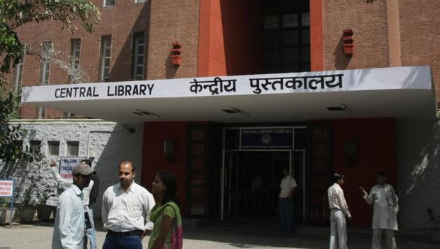 SOL students unhappy over library diktat, DUSU President offers support ...