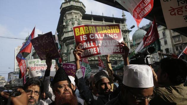 Sunni Waqf Board says not in favour of shifting Ayodhya case hearing ...