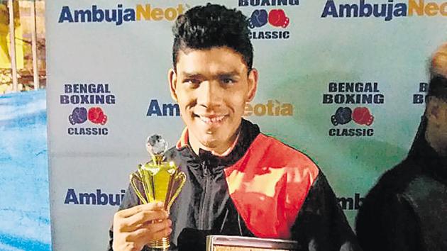 Pune’s ‘newspaper boy’ boxer Akshay Mare punches in a national gold in ...