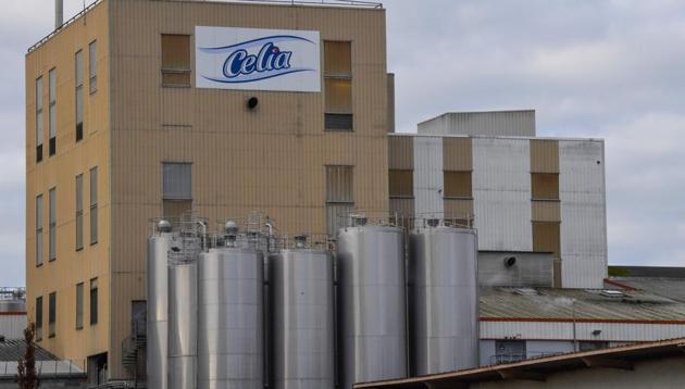 Major recall of Lactalis baby milk after 26 children fall ill in France ...