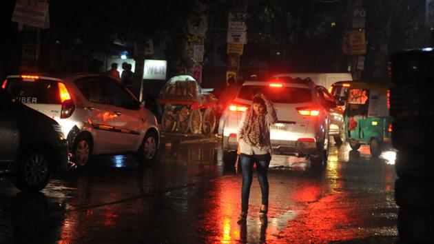 Rain in Gurgaon dips temperature, pollutants | Hindustan Times